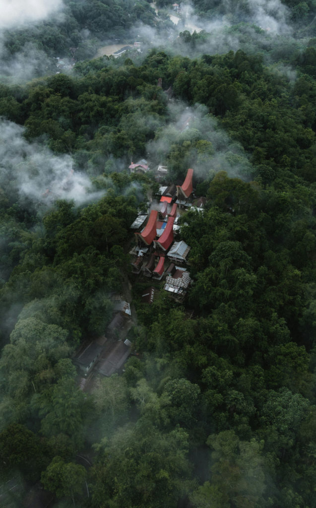 The mummies of the Toraja people, Sulawesi - Fontegaia Tour