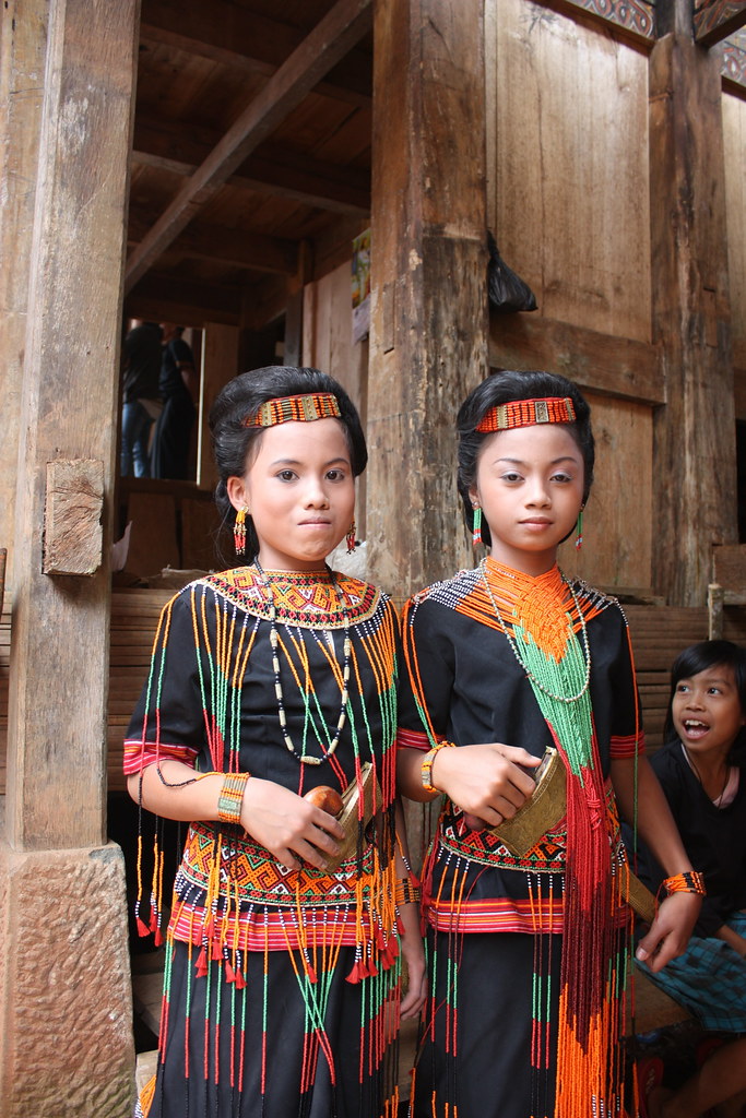 The mummies of the Toraja people, Sulawesi - Fontegaia Tour