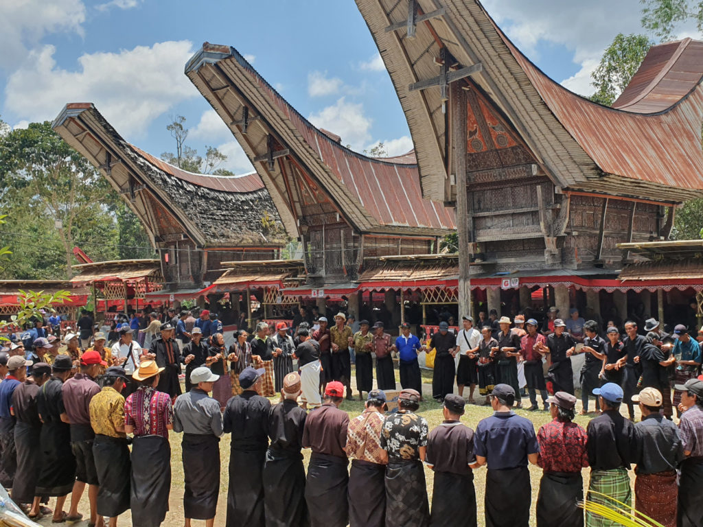 The mummies of the Toraja people, Sulawesi - Fontegaia Tour
